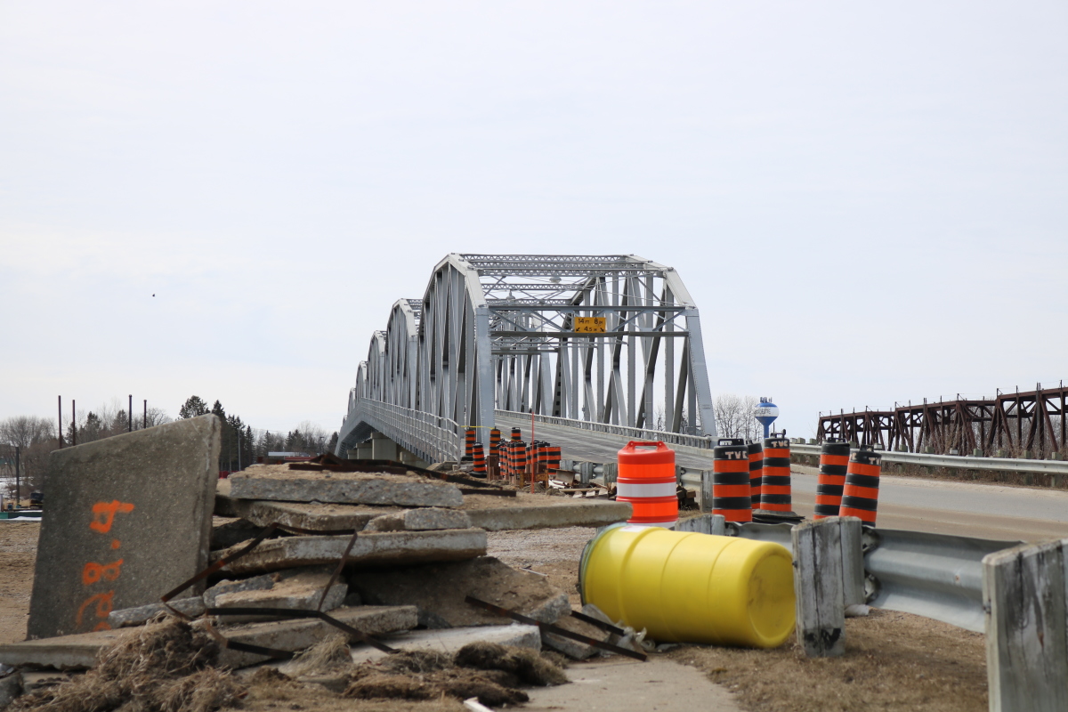 Bridge complete - Fort Frances Times