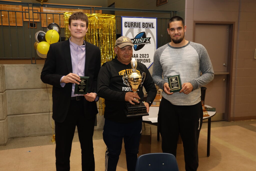 Muskies football players honoured - Fort Frances Times